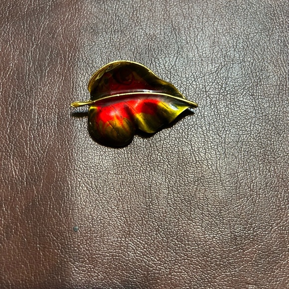 Jewelry | Vintage Redgoldtone Brooch | Poshmark